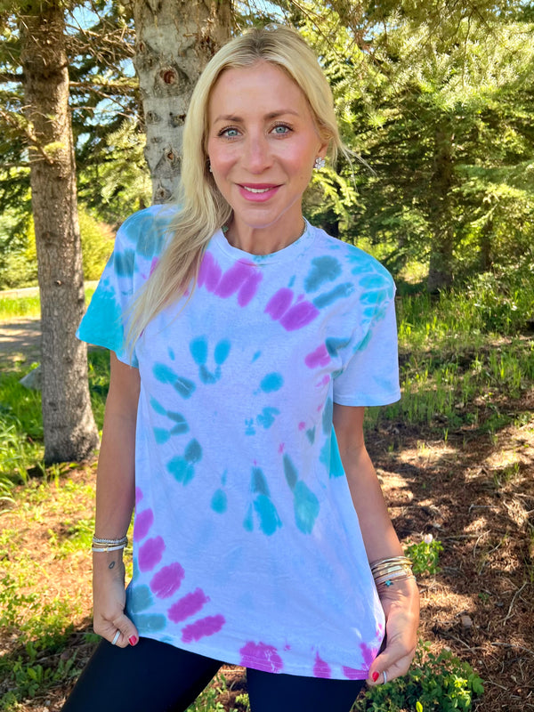 Island Breeze Tie Dye Tee Sunshine Sisters